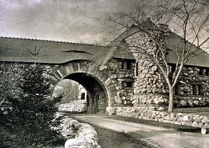 Ames Guest House (Ames Gate Lodge), North Easton