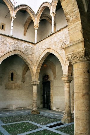 Palazzo Chiaramonte, Palermo