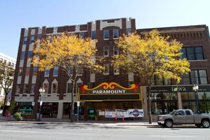 Paramount Theatre, Cedar Rapids