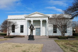 Sam Rayburn Library and Museum, Bonham