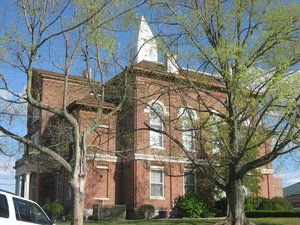 Hickman County Courthouse, Clinton
