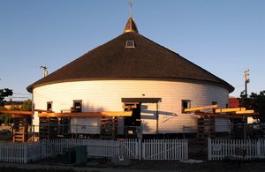 De Turk Round Barn, Santa Rosa